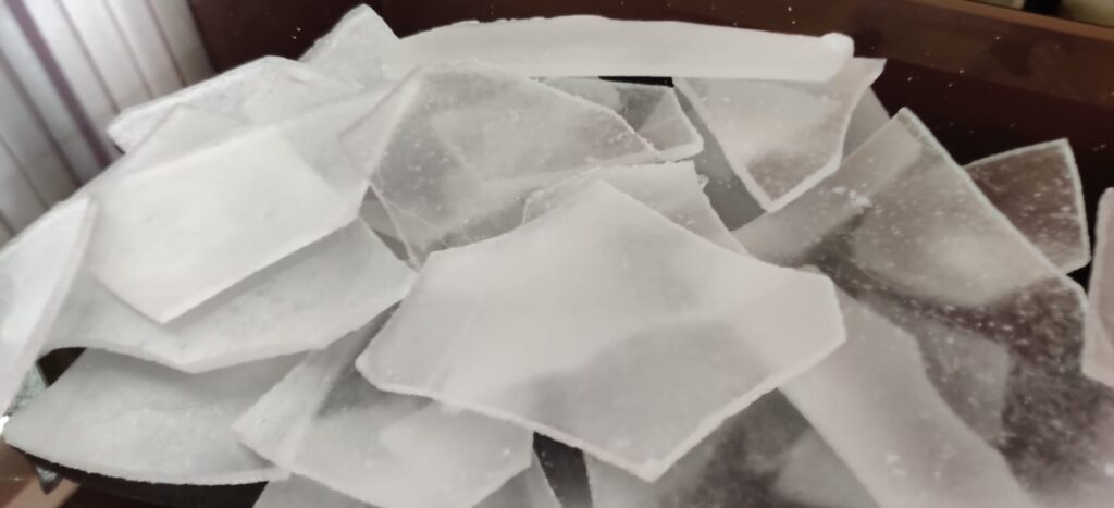 Camphor Flakes - SPRK Alum